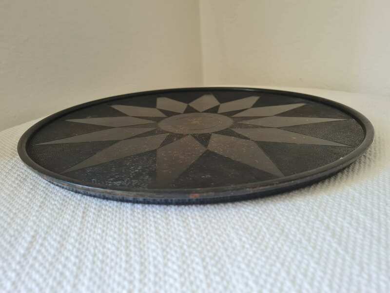 Vintage Art Deco Bakelite Tray With Ornament Star 60s | Vinterior
