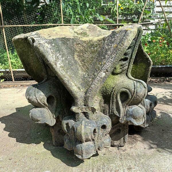 A Gothic Sandstone Fragment, 1800s | Vinterior