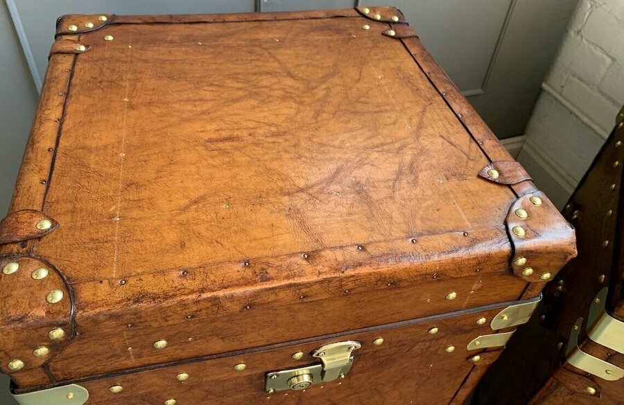 Library End Table Leather Colonial British Travel Trunks Room Decor ...