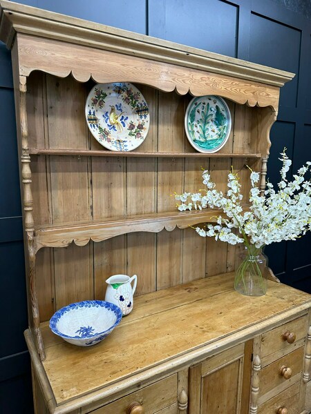 Antique Pine Dresser Kitchen Dresser Display Cabinet Farmhouse Welsh Dresser Delivery Available Vinterior