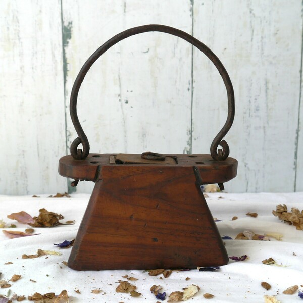 Antique Wooden Oil Pot, 1800s | Vinterior