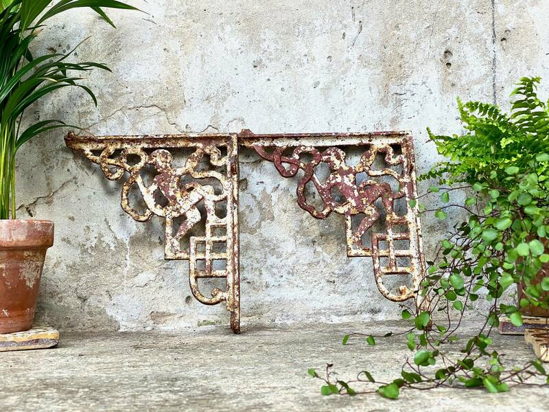 Pair Of Antique Cherub Cast Iron Cistern Brackets Large 11" Tall ...