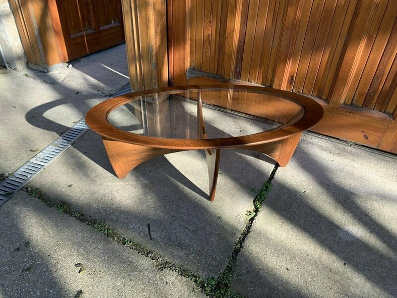 Oval teak coffee table store