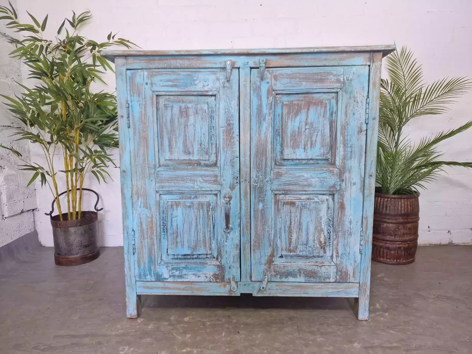 Console table with cupboard store