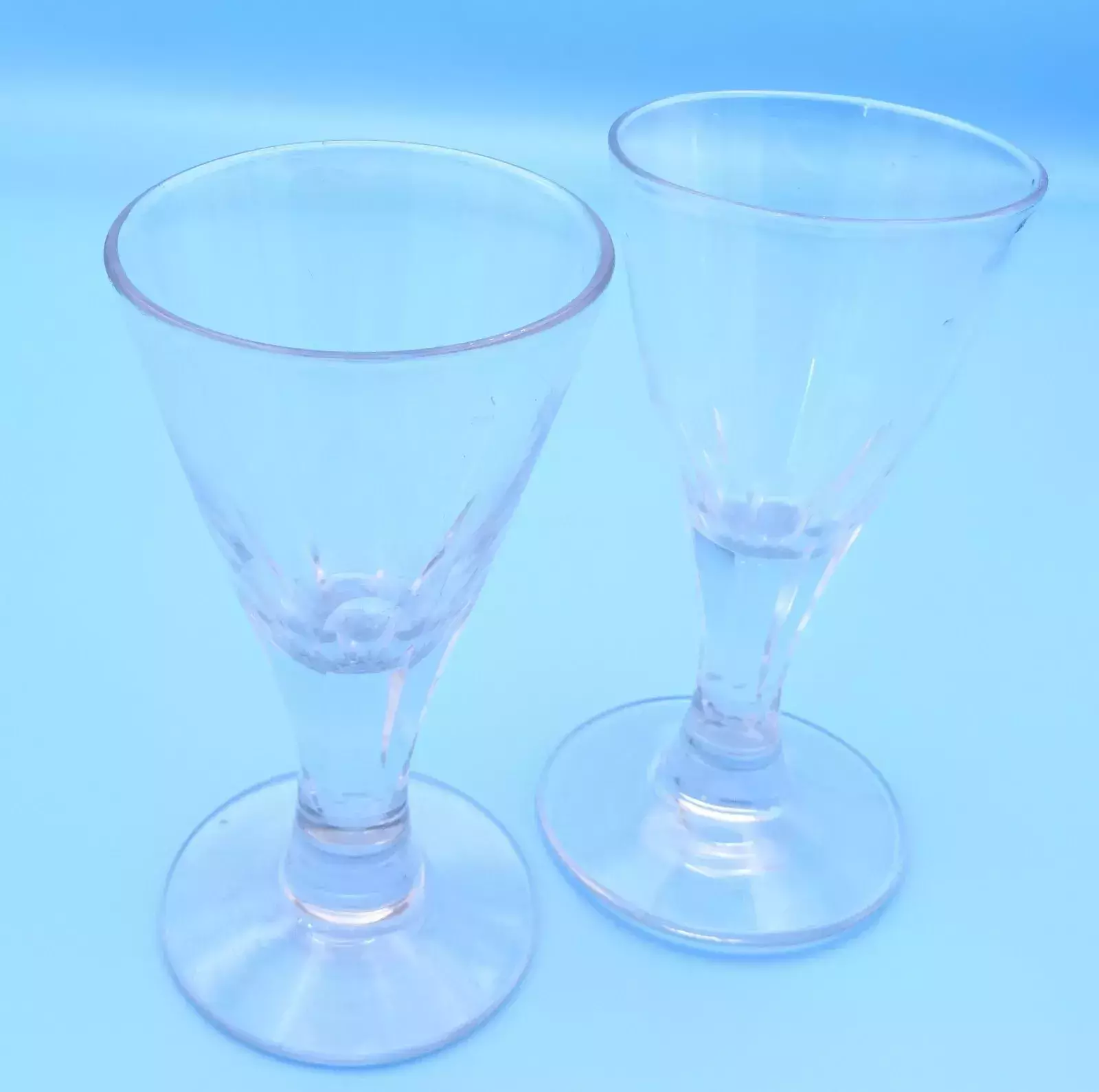Antique Victorian Set Of Two Small Drinking Glasses Polished Pontil Marks Vinterior
