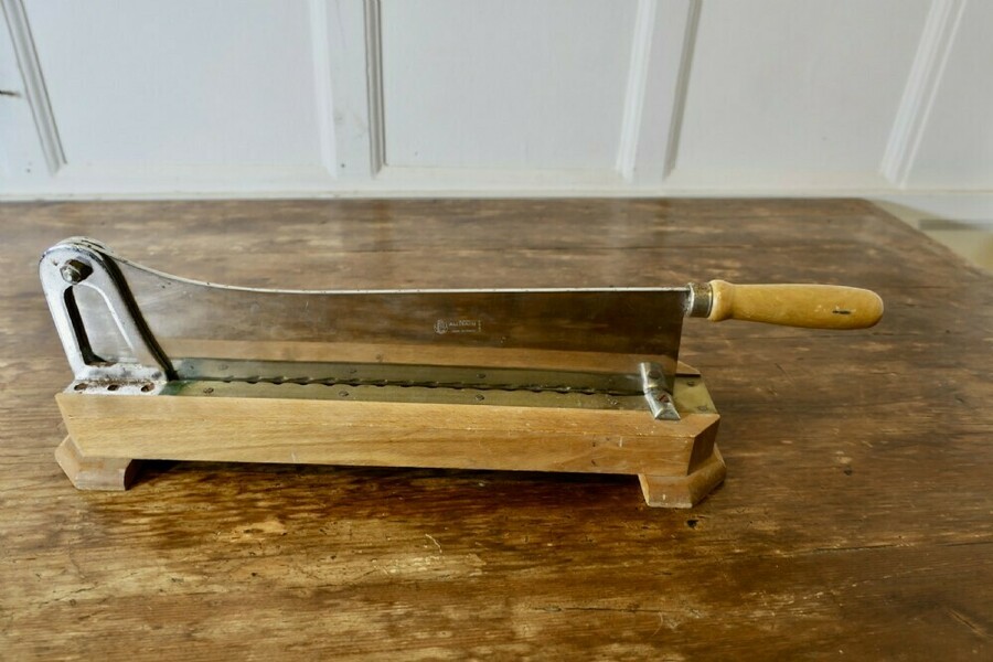 French Baguette Bread Cutter, Slicer, Guillotine | Vinterior
