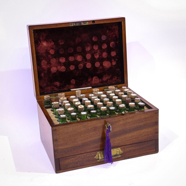 Victorian Homeopathy Box | Vinterior