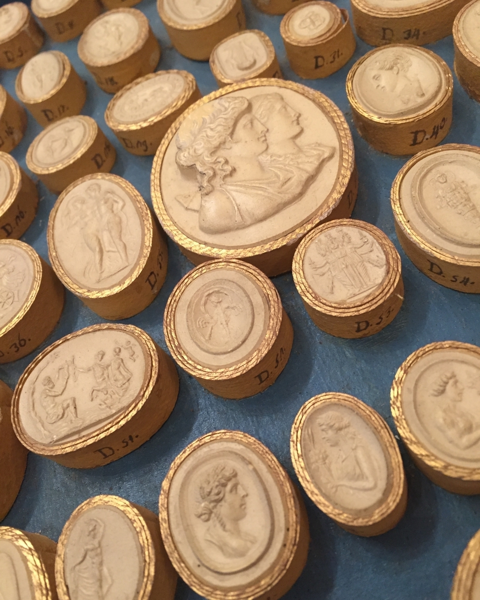 Set Of Grand Tour Plaster Intaglio Casts Mounted In Nine Trays | Vinterior