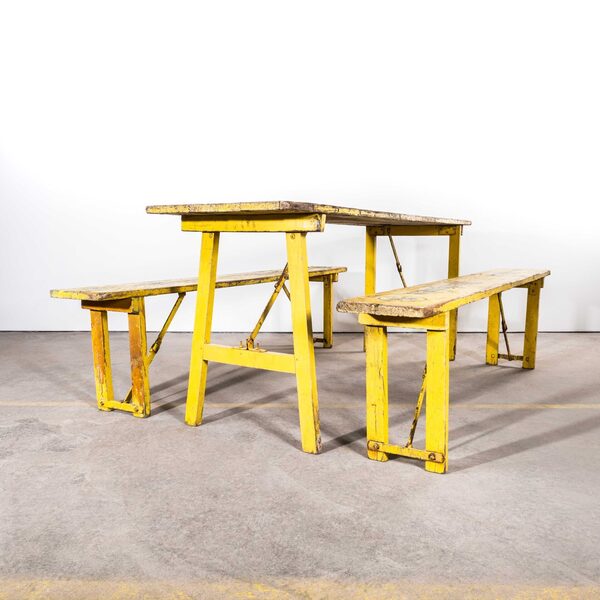 1950’s Brewers Yellow Trestle Table And Bench Set – Meuse Biere | Vinterior