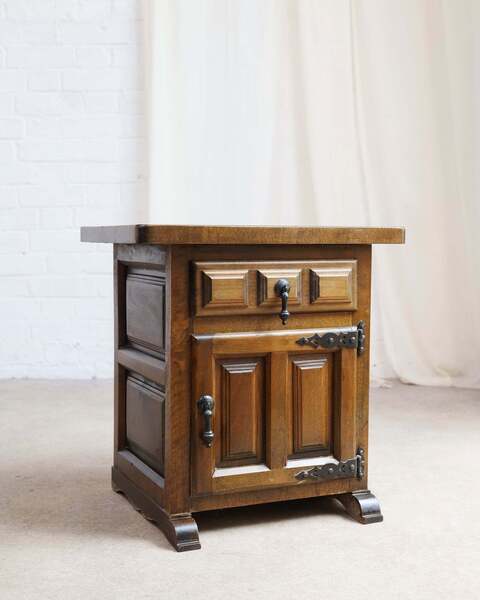 Small Spanish Brutalist Side Table | Vinterior