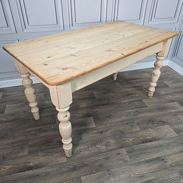 Retro Vintage Solid Wooden Pine Turned Dining Table Country Farmhouse Antique | Vinterior