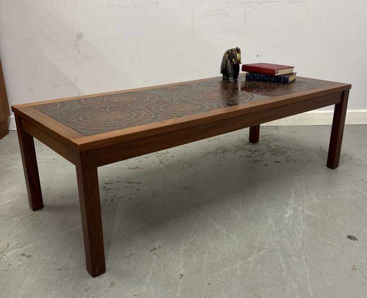 Mid Century Long Coffee Table – Geometric Patterned Table Top | Vinterior