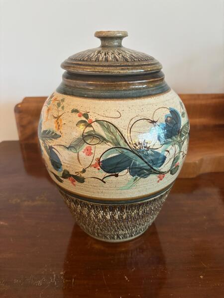 John Green Cheesman Pottery Sussex Lidded Jar/Container | Vinterior