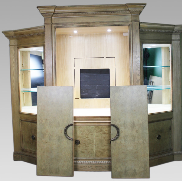 Quality Fitted Pediment Cabinet Unit By Drexel Heritage | Vinterior