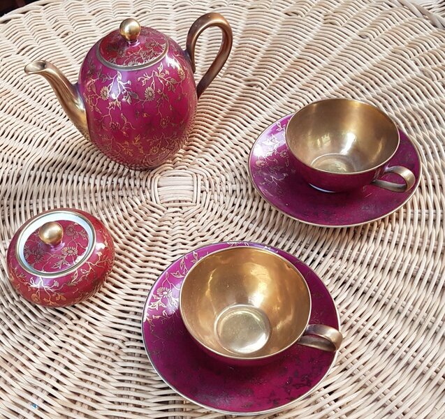Gilded Porcelain Service Tete à Tete In Pink And Gold, Set Of 5 | Vinterior