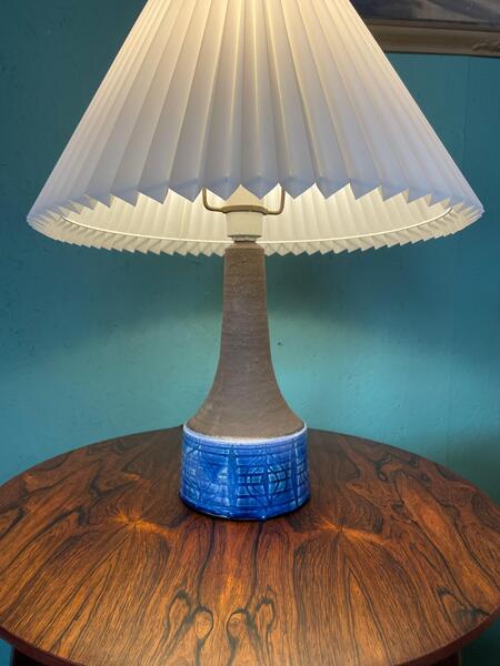 Danish Mid Century Modern Pottery Table Lamp | Vinterior