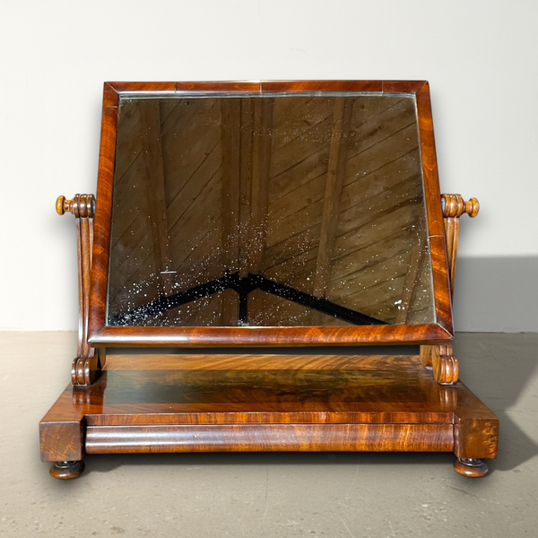 Antique Mahogany Vanity Mirror | Vinterior