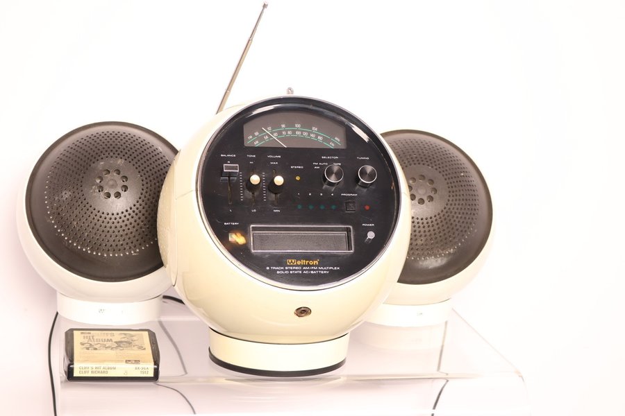 Space Ball Radio & 8 Track Cassette Player With Matching Speakers ...