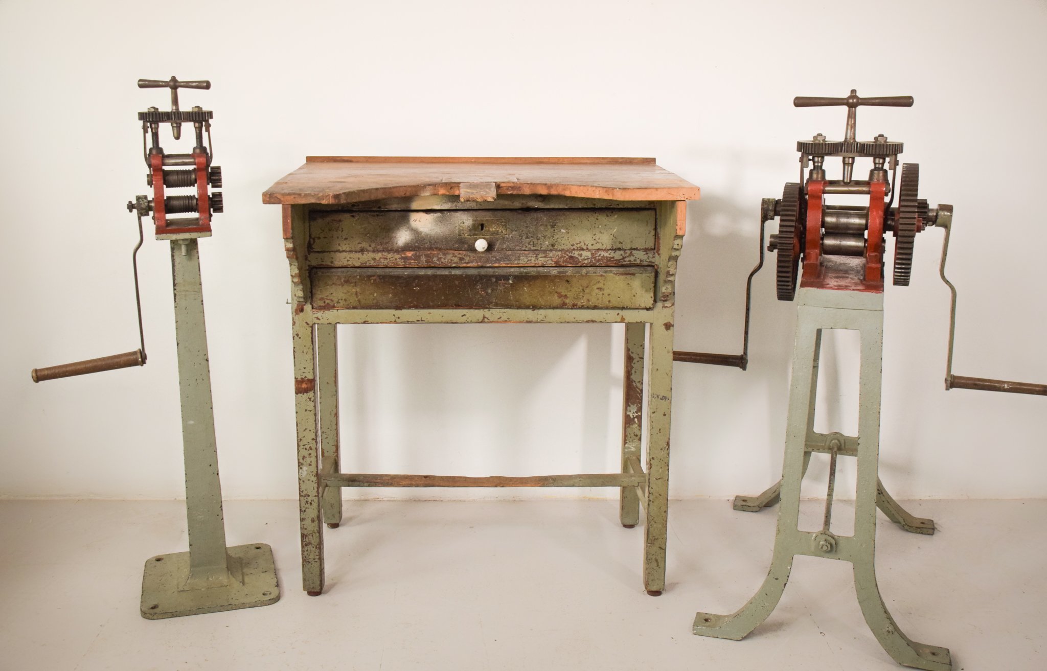 Early 20th Century Vintage Multicolor 1-Drawer Workbench | Vinterior