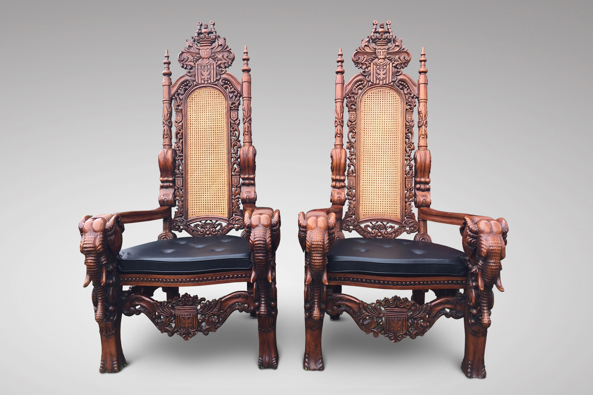 Large Pair Of Carved Elephant Throne Chairs | Vinterior
