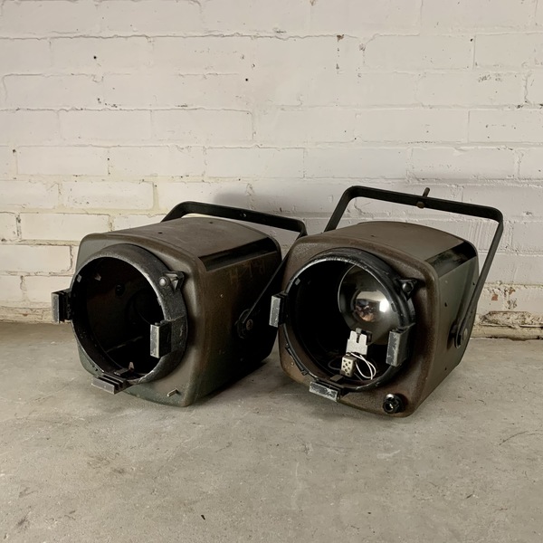 Pair Of Original Vintage Strand Patt 743 Stage Lights | Vinterior