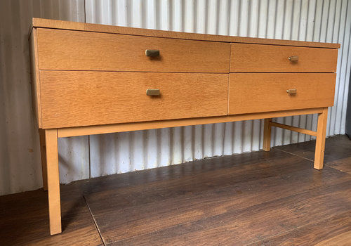 Authentic Meredew Furniture In Great Condition | Vinterior