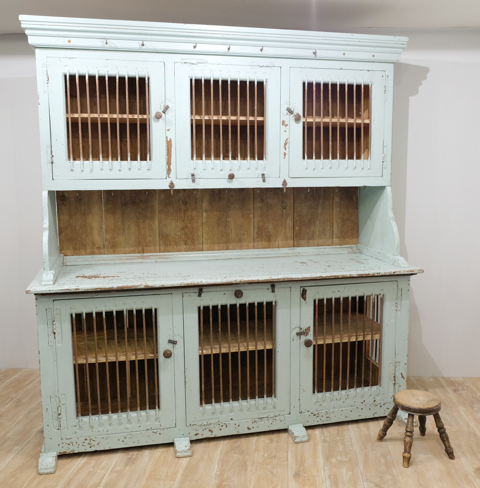 Irish Chicken Coop Dresser | Vinterior